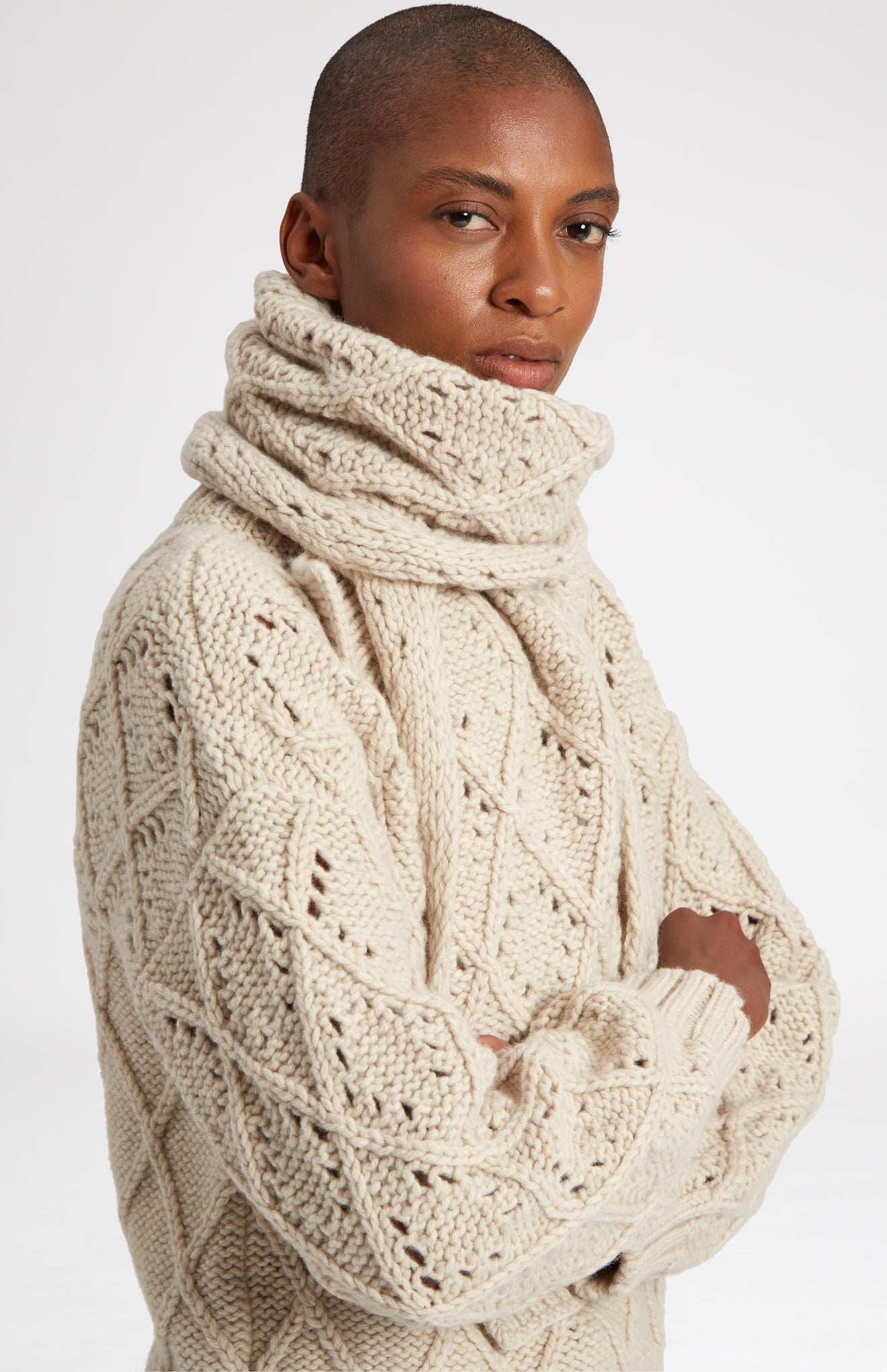 Women's Luxury Designer Cashmere Scarves - Pringle of Scotland